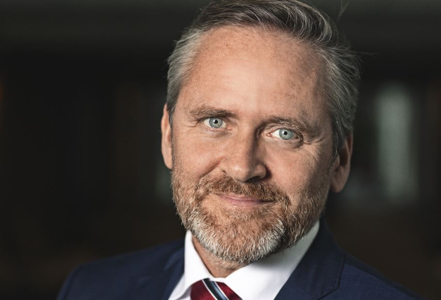 Samuelsen: Færøerne og Grønland handlede i strid med grundloven - Altinget