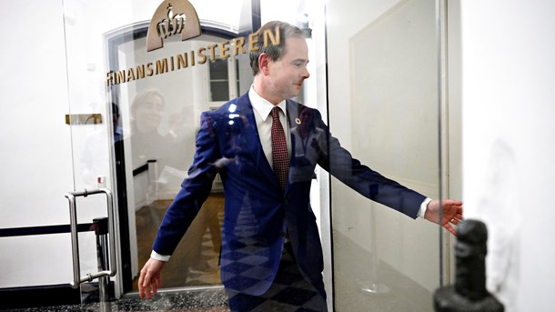 Dagens overblik: Nye afgifter vil ramme den brede befolkning - Altinget Dagens overblik: Nye afgifter vil ramme den brede befolkning - Altinget