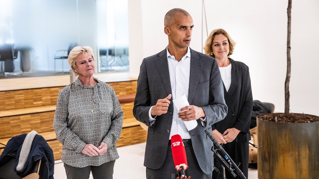 Nu kan virksomheder kræve coronapas af deres medarbejdere - Altinget Nu kan virksomheder kræve coronapas af deres medarbejdere - Altinget