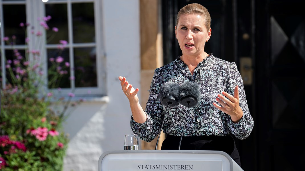 Mette Frederiksen fik præcis det slagsmål om bandepakken, hun kunne ønske sig - Altinget