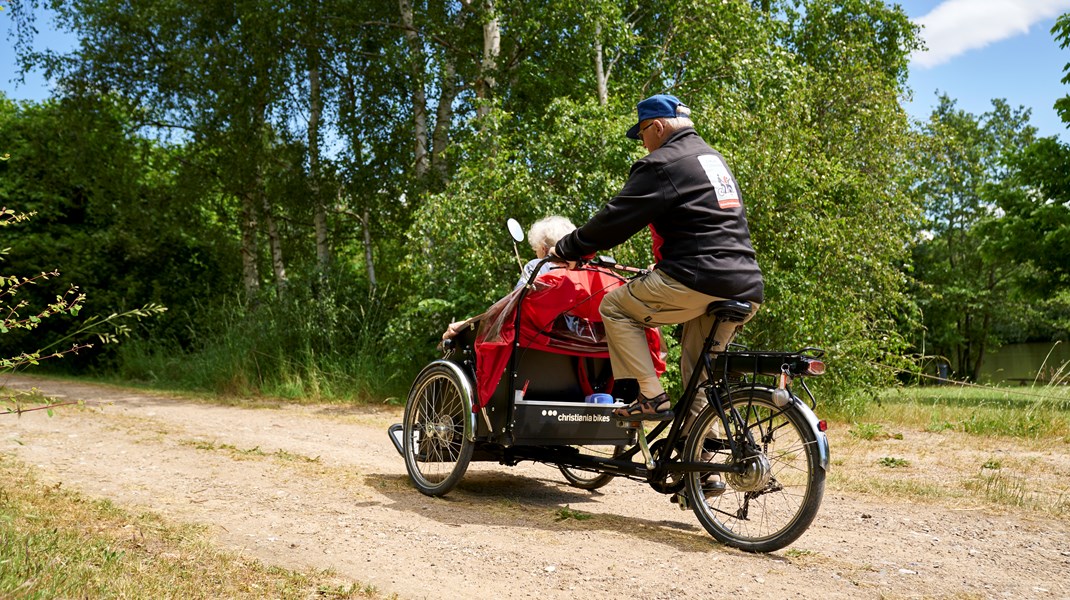 Isobro: Kafkask regeljungle dræner frivillige for engagement og økonomi ...