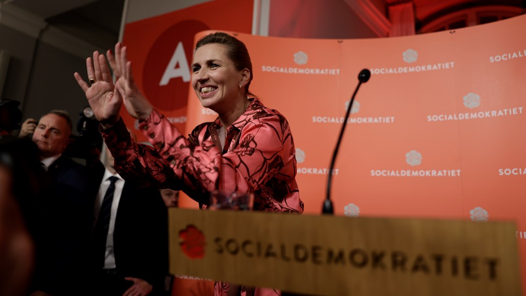 Mette Frederiksen bejler over midten: "Jeg udelukker ikke nogen" - Altinget