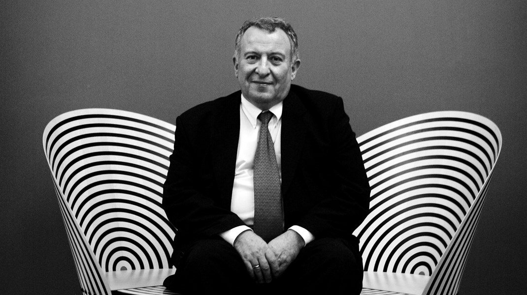 Dødsfald: Forhenværende V-borgmester og MF Erik Larsen (78) - Altinget