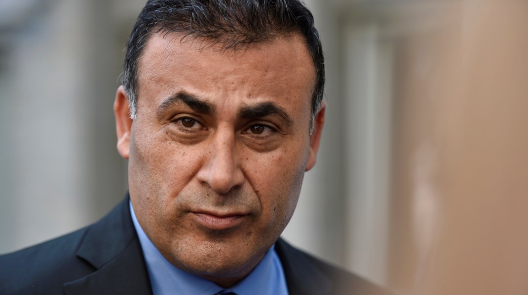 Naser Khader vil være præst - Altinget