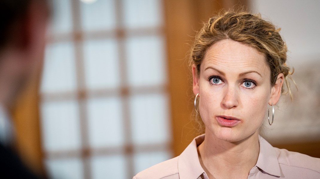Pernille Skipper: Derfor får I ikke navnet på ministeren, der gloede på ...