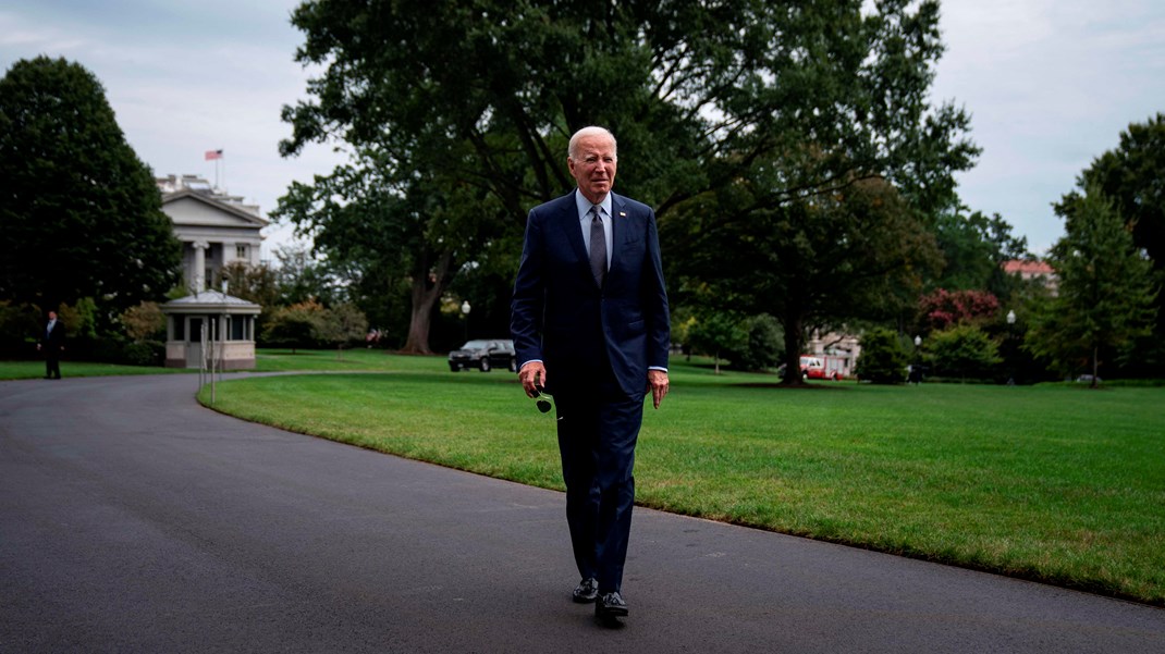 Stærk biografi dokumenterer, at Bidens fysiske forfald og årenes ...