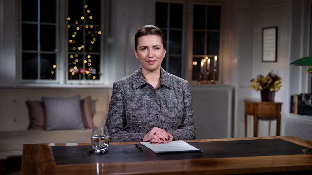 Tronskiftet kan inspirere Mette Frederiksen – eller give hende en ny begyndelse - Altinget