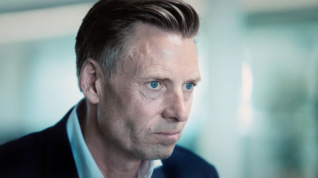 'Den sorte svane'-advokat kræves bandlyst - Altinget